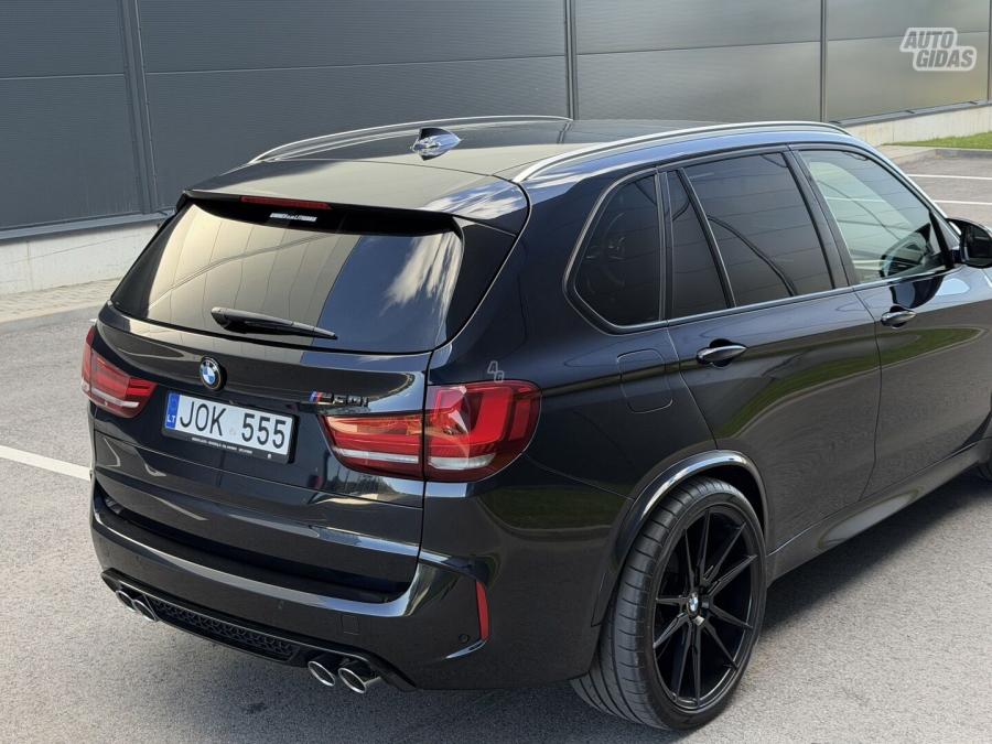 Black BMW X5 2017 in Kaunas, with an engine capacity of 4.40 L and mileage of 78 thousand km for 30000 €, photo 9 on AUTOMOTO.COM.LV