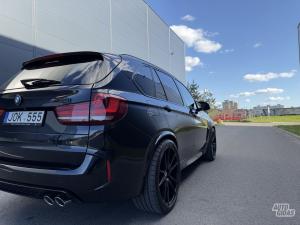 Black BMW X5 2017 in Kaunas, with an engine capacity of 4.40 L and mileage of 78 thousand km for 30000 €, photo 12 on AUTOMOTO.COM.LV