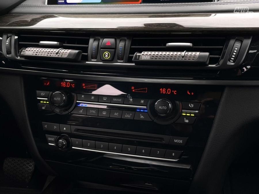 Black BMW X5 2017 in Kaunas, with an engine capacity of 4.40 L and mileage of 78 thousand km for 30000 €, photo 20 on AUTOMOTO.COM.LV