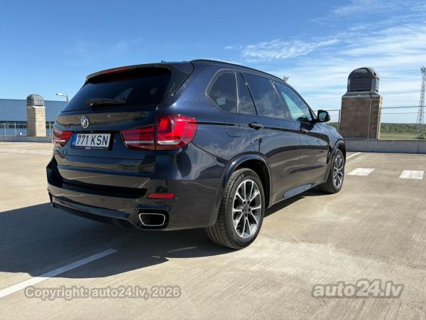 Black BMW X5 2017 in Tallinn, with an engine capacity of 3.00 L and mileage of 214 thousand km for 25900 €, photo 6 on AUTOMOTO.COM.LV