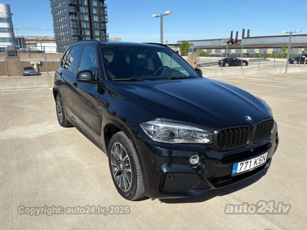Black BMW X5 2017 in Tallinn, with an engine capacity of 3.00 L and mileage of 214 thousand km for 25900 €, photo 8 on AUTOMOTO.COM.LV