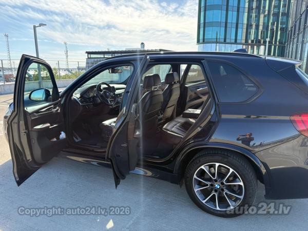 Black BMW X5 2017 in Tallinn, with an engine capacity of 3.00 L and mileage of 214 thousand km for 25900 €, photo 10 on AUTOMOTO.COM.LV