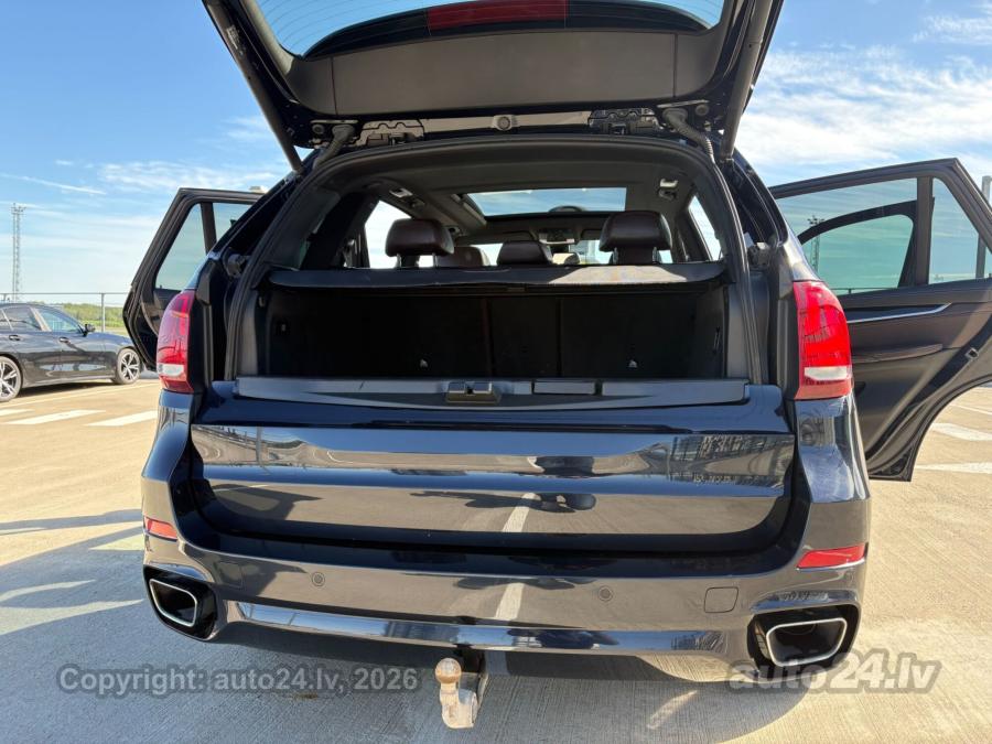 Melns BMW X5 2017 Tallina, ar dzinēja tilpumu 3.00 L un nobraukumu 214 tūkst. km par 25900 €, foto 12 vietnē AUTOMOTO.COM.LV