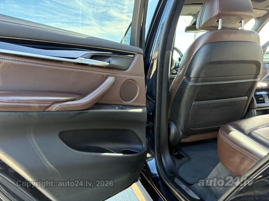 Melns BMW X5 2017 Tallina, ar dzinēja tilpumu 3.00 L un nobraukumu 214 tūkst. km par 25900 €, foto 20 vietnē AUTOMOTO.COM.LV