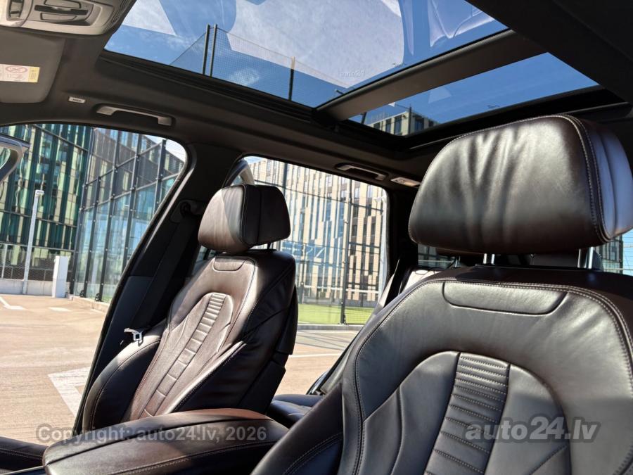 Melns BMW X5 2017 Tallina, ar dzinēja tilpumu 3.00 L un nobraukumu 214 tūkst. km par 25900 €, foto 23 vietnē AUTOMOTO.COM.LV