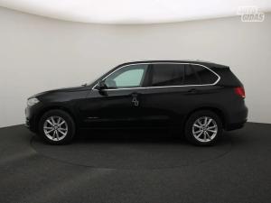 Melns BMW X5 2017 Viļņa, ar dzinēja tilpumu 3.00 L un nobraukumu 153 tūkst. km par 25999 €, foto 7 vietnē AUTOMOTO.COM.LV