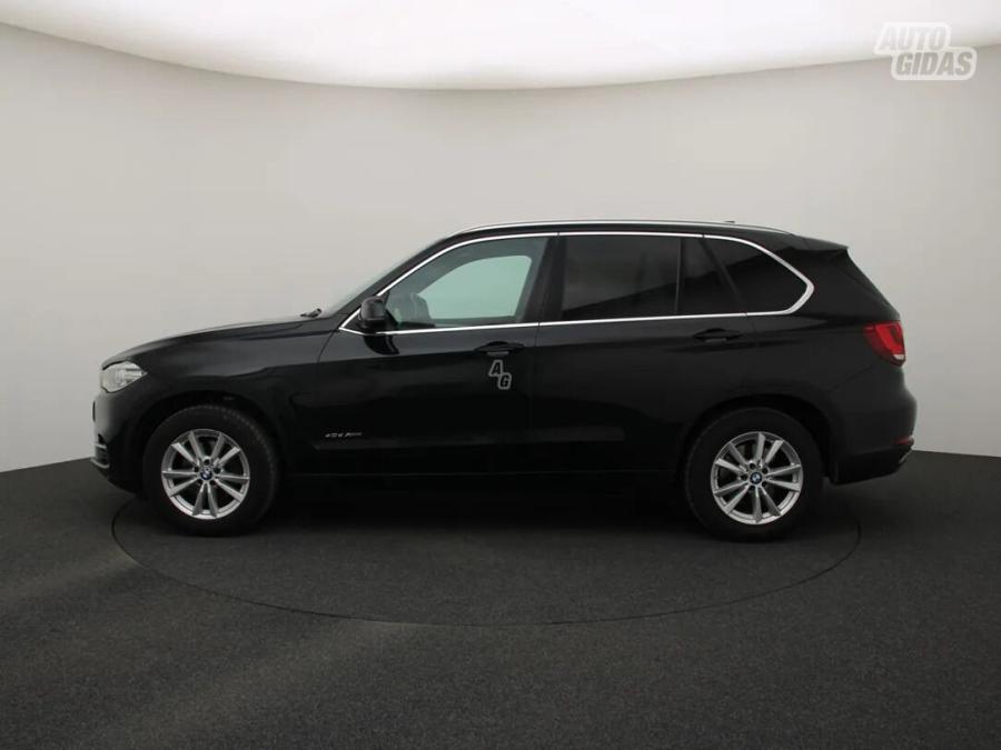 Melns BMW X5 2017 Viļņa, ar dzinēja tilpumu 3.00 L un nobraukumu 153 tūkst. km par 25999 €, foto 7 vietnē AUTOMOTO.COM.LV
