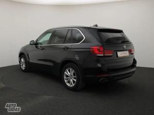 Melns BMW X5 2017 Viļņa, ar dzinēja tilpumu 3.00 L un nobraukumu 153 tūkst. km par 25999 €, foto 8 vietnē AUTOMOTO.COM.LV