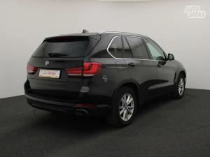 Melns BMW X5 2017 Viļņa, ar dzinēja tilpumu 3.00 L un nobraukumu 153 tūkst. km par 25999 €, foto 9 vietnē AUTOMOTO.COM.LV