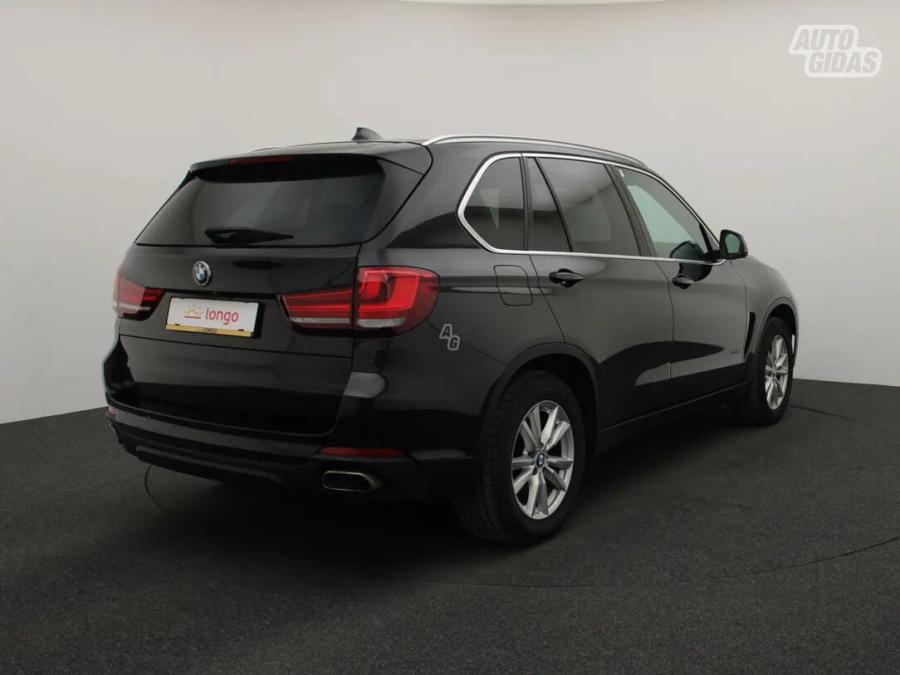 Melns BMW X5 2017 Viļņa, ar dzinēja tilpumu 3.00 L un nobraukumu 153 tūkst. km par 25999 €, foto 9 vietnē AUTOMOTO.COM.LV