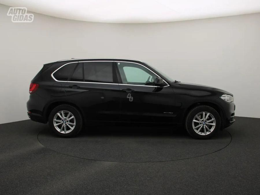 Melns BMW X5 2017 Viļņa, ar dzinēja tilpumu 3.00 L un nobraukumu 153 tūkst. km par 25999 €, foto 10 vietnē AUTOMOTO.COM.LV