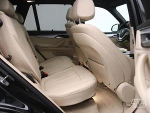 Melns BMW X5 2017 Viļņa, ar dzinēja tilpumu 3.00 L un nobraukumu 153 tūkst. km par 25999 €, foto 16 vietnē AUTOMOTO.COM.LV