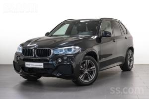 Black BMW X5 2017 in Riga, with an engine capacity of 3.00 L and mileage of 279 thousand km for 19900 €, photo 1 on AUTOMOTO.COM.LV