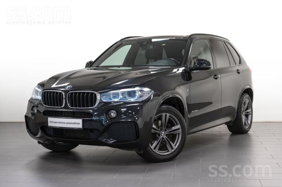 Black BMW X5 2017 in Riga, with an engine capacity of 3.00 L and mileage of 279 thousand km for 19900 €, photo 1 on AUTOMOTO.COM.LV