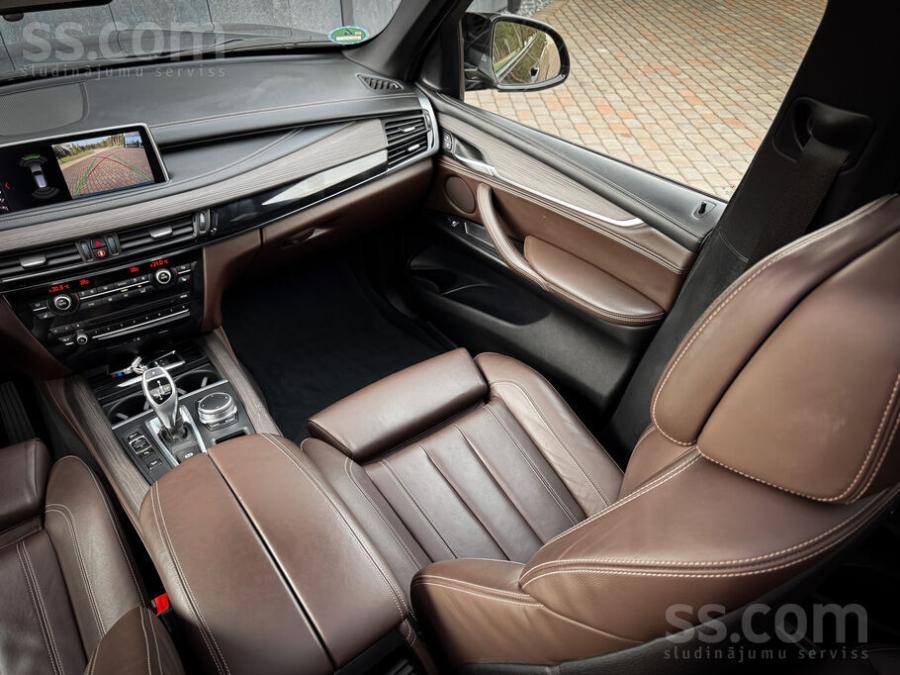 Melns BMW X5 2017 Rīga, ar dzinēja tilpumu 3.00 L un nobraukumu 115 tūkst. km par 30800 €, foto 17 vietnē AUTOMOTO.COM.LV