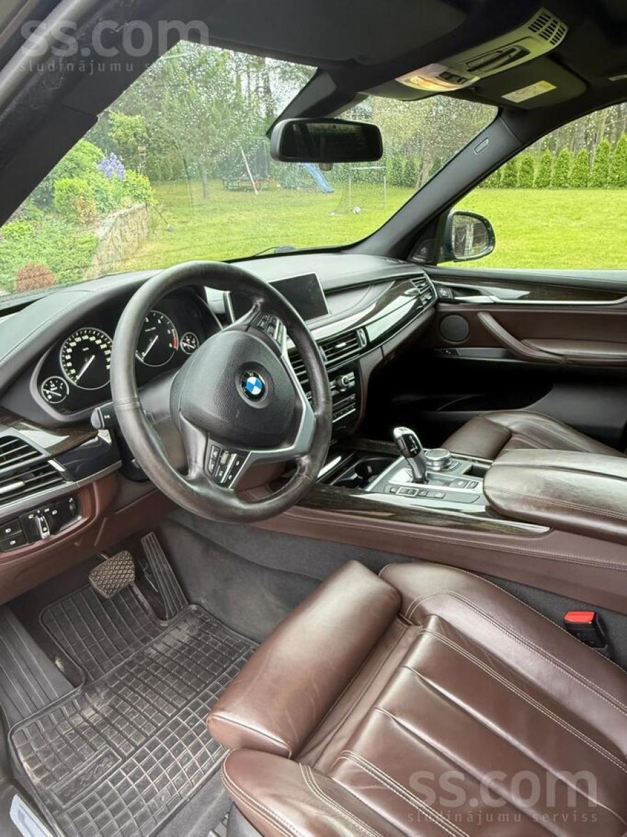 Melns BMW X5 2017 Rīga, ar dzinēja tilpumu 3.00 L un nobraukumu 228 tūkst. km par 20900 €, foto 6 vietnē AUTOMOTO.COM.LV