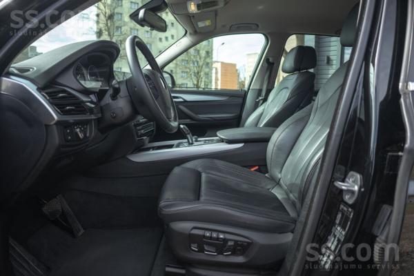 Melns BMW X5 2017 Liepāja, ar dzinēja tilpumu 3.00 L un nobraukumu 237 tūkst. km par 26999 €, foto 9 vietnē AUTOMOTO.COM.LV