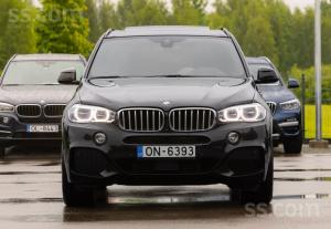 Black BMW X5 2017 in Jelgava, with an engine capacity of 2.00 L and mileage of 0 thousand km for 22500 €, photo 3 on AUTOMOTO.COM.LV