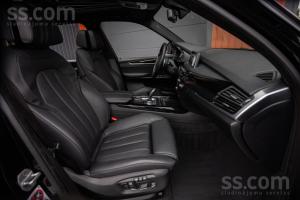 Black BMW X5 2017 in Jelgava, with an engine capacity of 2.00 L and mileage of 0 thousand km for 22500 €, photo 10 on AUTOMOTO.COM.LV