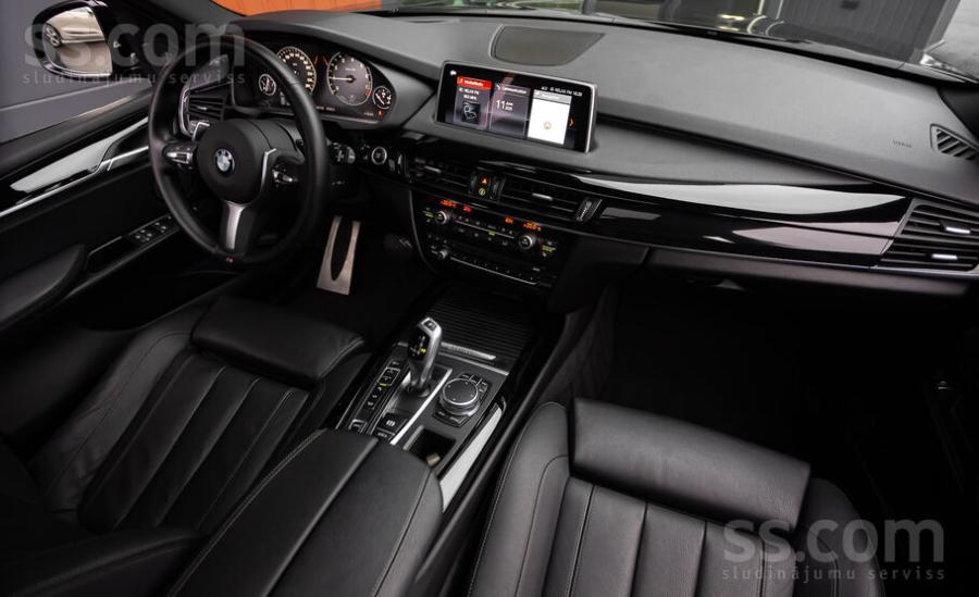 Black BMW X5 2017 in Jelgava, with an engine capacity of 2.00 L and mileage of 0 thousand km for 22500 €, photo 13 on AUTOMOTO.COM.LV