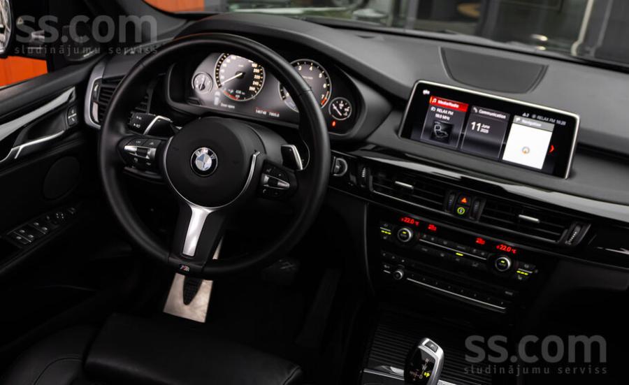Black BMW X5 2017 in Jelgava, with an engine capacity of 2.00 L and mileage of 0 thousand km for 22500 €, photo 14 on AUTOMOTO.COM.LV