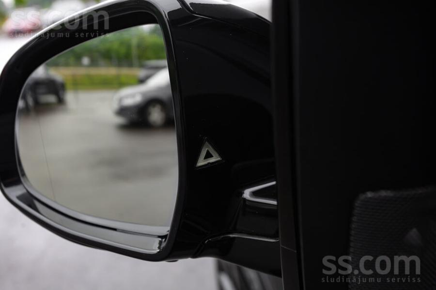 Black BMW X5 2017 in Jelgava, with an engine capacity of 2.00 L and mileage of 0 thousand km for 22500 €, photo 18 on AUTOMOTO.COM.LV