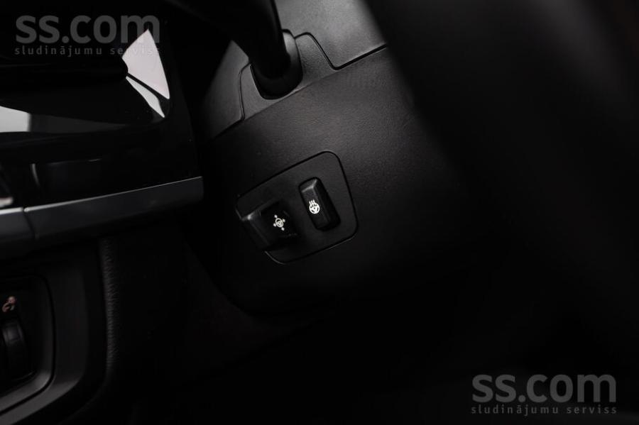 Black BMW X5 2017 in Jelgava, with an engine capacity of 2.00 L and mileage of 0 thousand km for 22500 €, photo 20 on AUTOMOTO.COM.LV