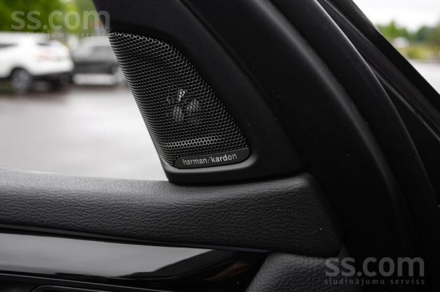 Black BMW X5 2017 in Jelgava, with an engine capacity of 2.00 L and mileage of 0 thousand km for 22500 €, photo 21 on AUTOMOTO.COM.LV