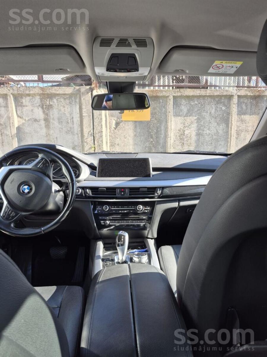 Melns BMW X5 2017 Rīga, ar dzinēja tilpumu 3.00 L un nobraukumu 165 tūkst. km par 23000 €, foto 3 vietnē AUTOMOTO.COM.LV