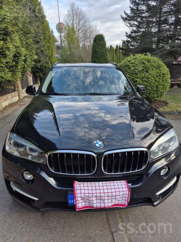 Melns BMW X5 2017 Rīga, ar dzinēja tilpumu 3.00 L un nobraukumu 165 tūkst. km par 23000 €, foto 3 vietnē AUTOMOTO.COM.LV