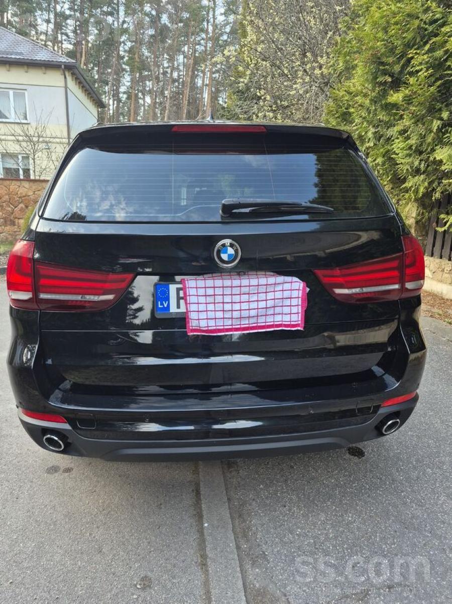 Melns BMW X5 2017 Rīga, ar dzinēja tilpumu 3.00 L un nobraukumu 165 tūkst. km par 23000 €, foto 5 vietnē AUTOMOTO.COM.LV