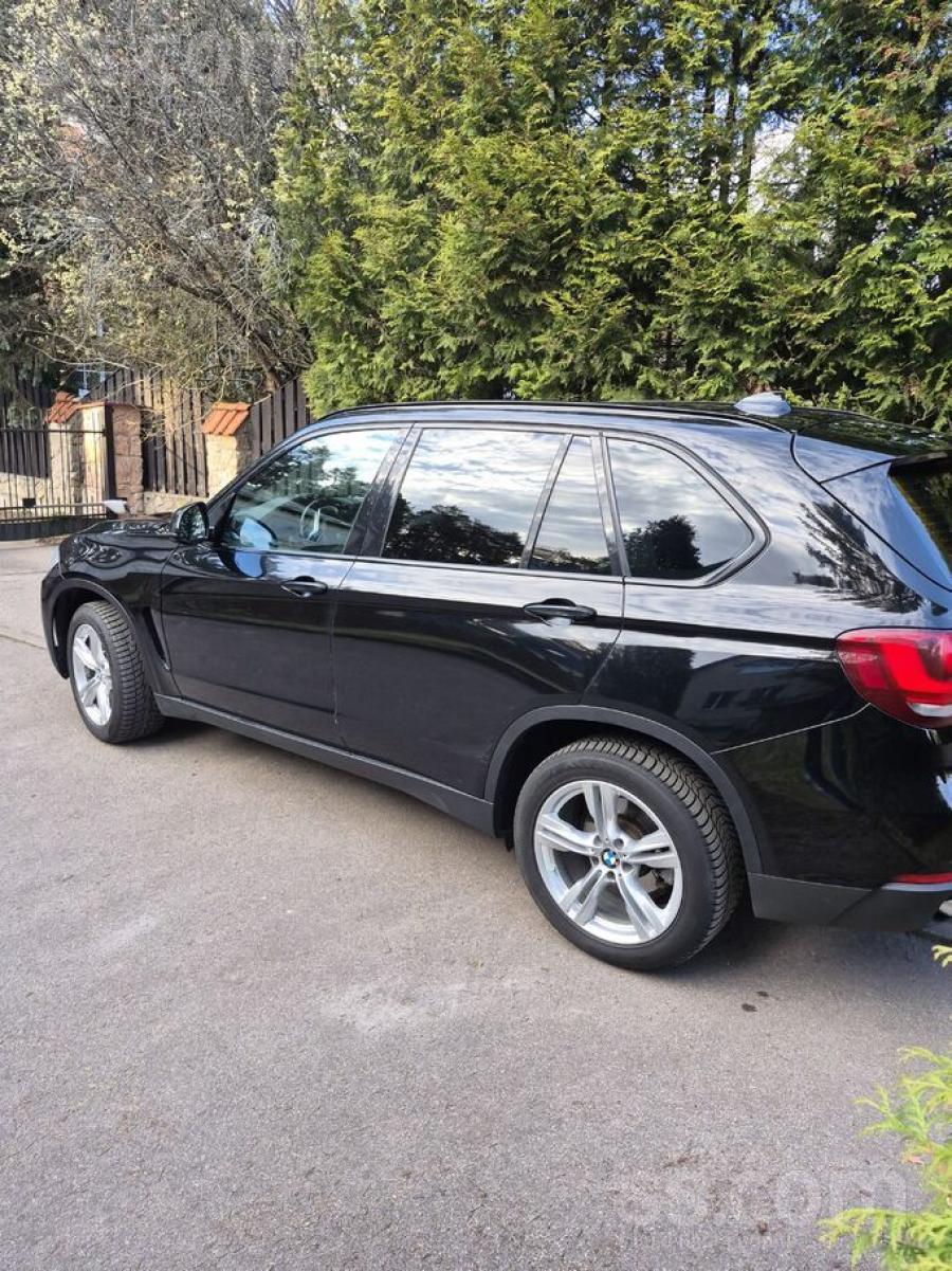 Melns BMW X5 2017 Rīga, ar dzinēja tilpumu 3.00 L un nobraukumu 165 tūkst. km par 23000 €, foto 6 vietnē AUTOMOTO.COM.LV