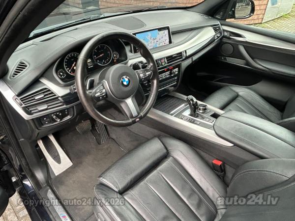Black BMW X5 2017 in Tallinn, with an engine capacity of 3.00 L and mileage of 354 thousand km for 19900 €, photo 7 on AUTOMOTO.COM.LV