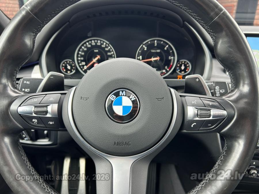 Melns BMW X5 2017 Tallina, ar dzinēja tilpumu 3.00 L un nobraukumu 354 tūkst. km par 19900 €, foto 22 vietnē AUTOMOTO.COM.LV