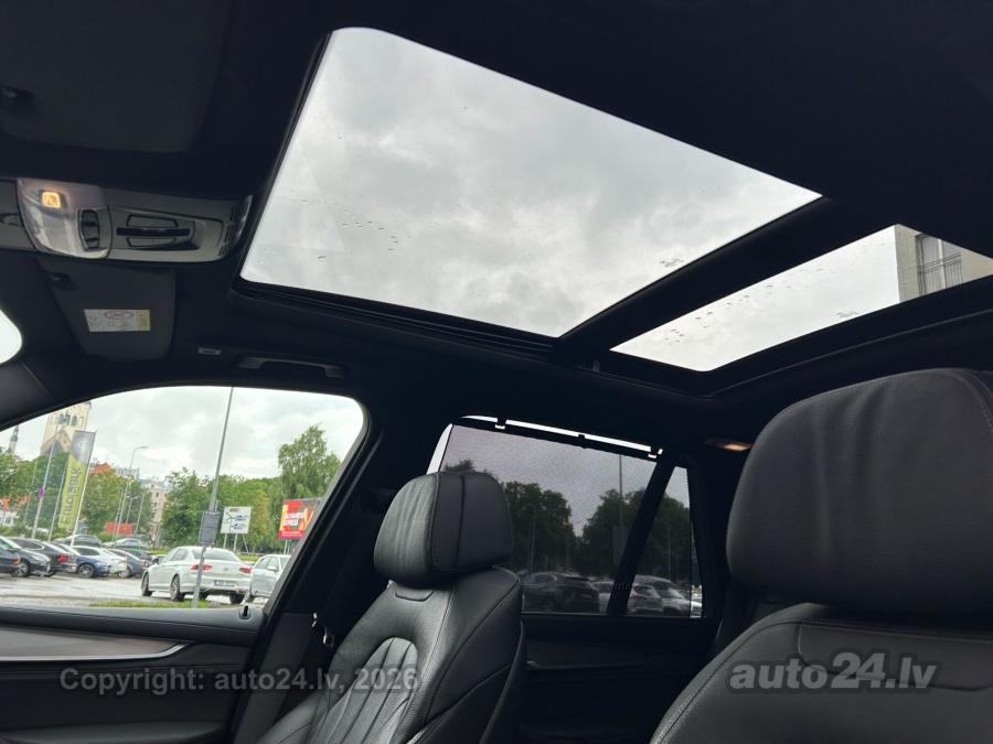 Melns BMW X5 2017 Tallina, ar dzinēja tilpumu 3.00 L un nobraukumu 354 tūkst. km par 19900 €, foto 29 vietnē AUTOMOTO.COM.LV