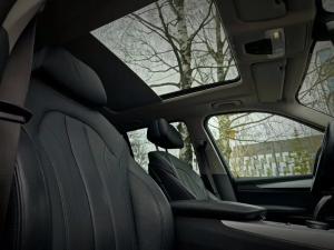 Black BMW X5 2017 in Riga, with an engine capacity of 2.00 L and mileage of 183 thousand km for 21890 €, photo 25 on AUTOMOTO.COM.LV