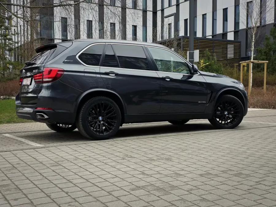 Black BMW X5 2017 in Riga, with an engine capacity of 2.00 L and mileage of 183 thousand km for 21890 €, photo 34 on AUTOMOTO.COM.LV