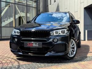 Black BMW X5 2017 in Riga, with an engine capacity of 3.00 L and mileage of 177 thousand km for 28800 €, photo 8 on AUTOMOTO.COM.LV
