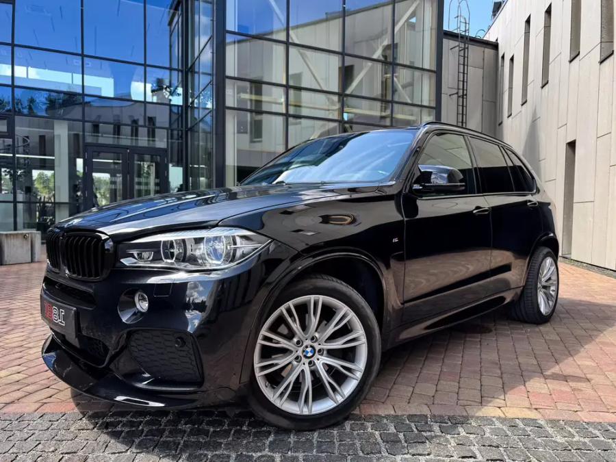 Black BMW X5 2017 in Riga, with an engine capacity of 3.00 L and mileage of 177 thousand km for 28800 €, photo 23 on AUTOMOTO.COM.LV