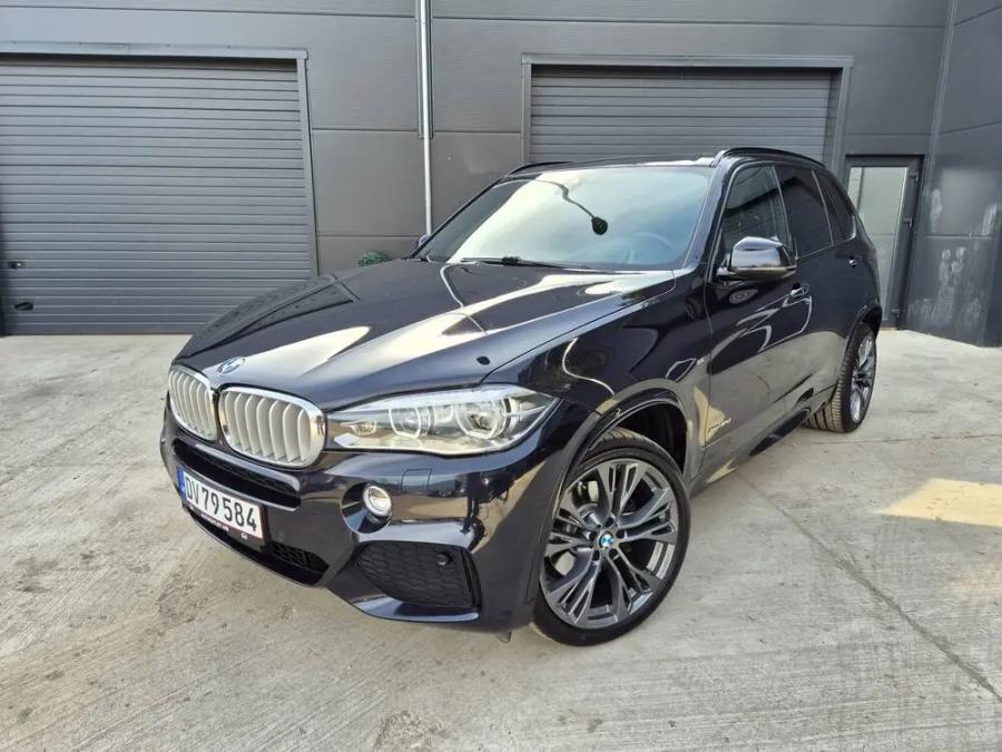 Melns BMW X5 2017 Jūrmala, ar dzinēja tilpumu 3.00 L un nobraukumu 212 tūkst. km par 17500 €, foto 1 vietnē AUTOMOTO.COM.LV