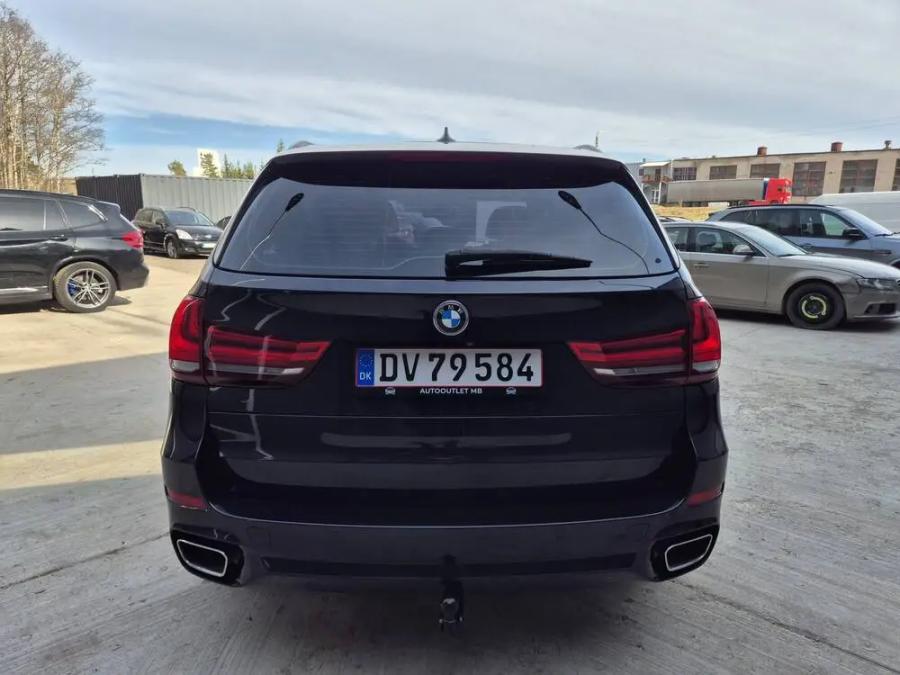 Melns BMW X5 2017 Jūrmala, ar dzinēja tilpumu 3.00 L un nobraukumu 212 tūkst. km par 17500 €, foto 5 vietnē AUTOMOTO.COM.LV