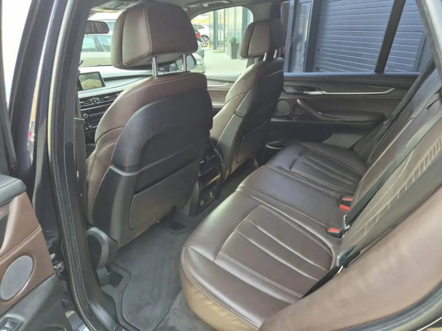 Melns BMW X5 2017 Jūrmala, ar dzinēja tilpumu 3.00 L un nobraukumu 212 tūkst. km par 17500 €, foto 19 vietnē AUTOMOTO.COM.LV