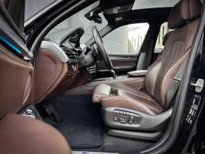 Melns BMW X5 2017 Rīga, ar dzinēja tilpumu 3.00 L un nobraukumu 115 tūkst. km par 26300 €, foto 8 vietnē AUTOMOTO.COM.LV