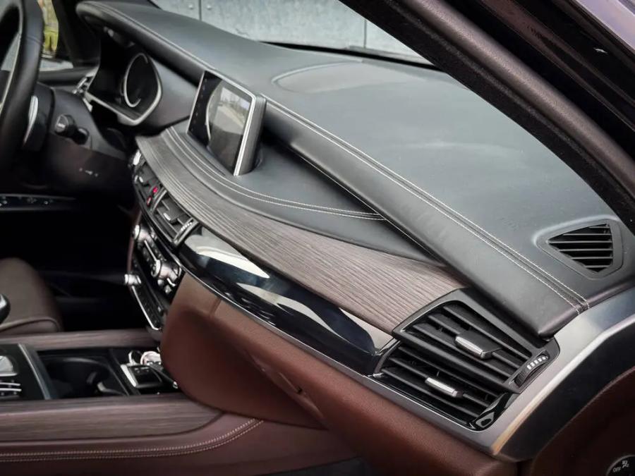Melns BMW X5 2017 Rīga, ar dzinēja tilpumu 3.00 L un nobraukumu 115 tūkst. km par 26300 €, foto 13 vietnē AUTOMOTO.COM.LV