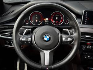 Melns BMW X5 2017 Rīga, ar dzinēja tilpumu 3.00 L un nobraukumu 115 tūkst. km par 26300 €, foto 33 vietnē AUTOMOTO.COM.LV