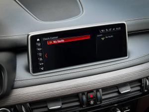Melns BMW X5 2017 Rīga, ar dzinēja tilpumu 3.00 L un nobraukumu 115 tūkst. km par 26300 €, foto 38 vietnē AUTOMOTO.COM.LV