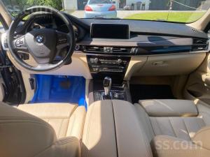 Melns BMW X5 2017 Alūksne, ar dzinēja tilpumu 3.00 L un nobraukumu 279 tūkst. km par 21500 €, foto 10 vietnē AUTOMOTO.COM.LV