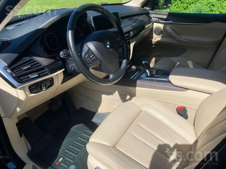 Melns BMW X5 2017 Alūksne, ar dzinēja tilpumu 3.00 L un nobraukumu 279 tūkst. km par 21500 €, foto 13 vietnē AUTOMOTO.COM.LV