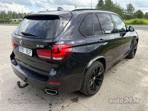 Black BMW X5 2017 in Tallinn, with an engine capacity of 3.00 L and mileage of 211 thousand km for 24490 €, photo 3 on AUTOMOTO.COM.LV