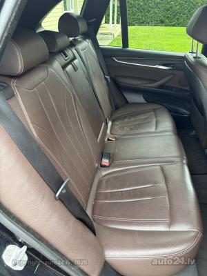 Black BMW X5 2017 in Tallinn, with an engine capacity of 3.00 L and mileage of 211 thousand km for 24490 €, photo 5 on AUTOMOTO.COM.LV